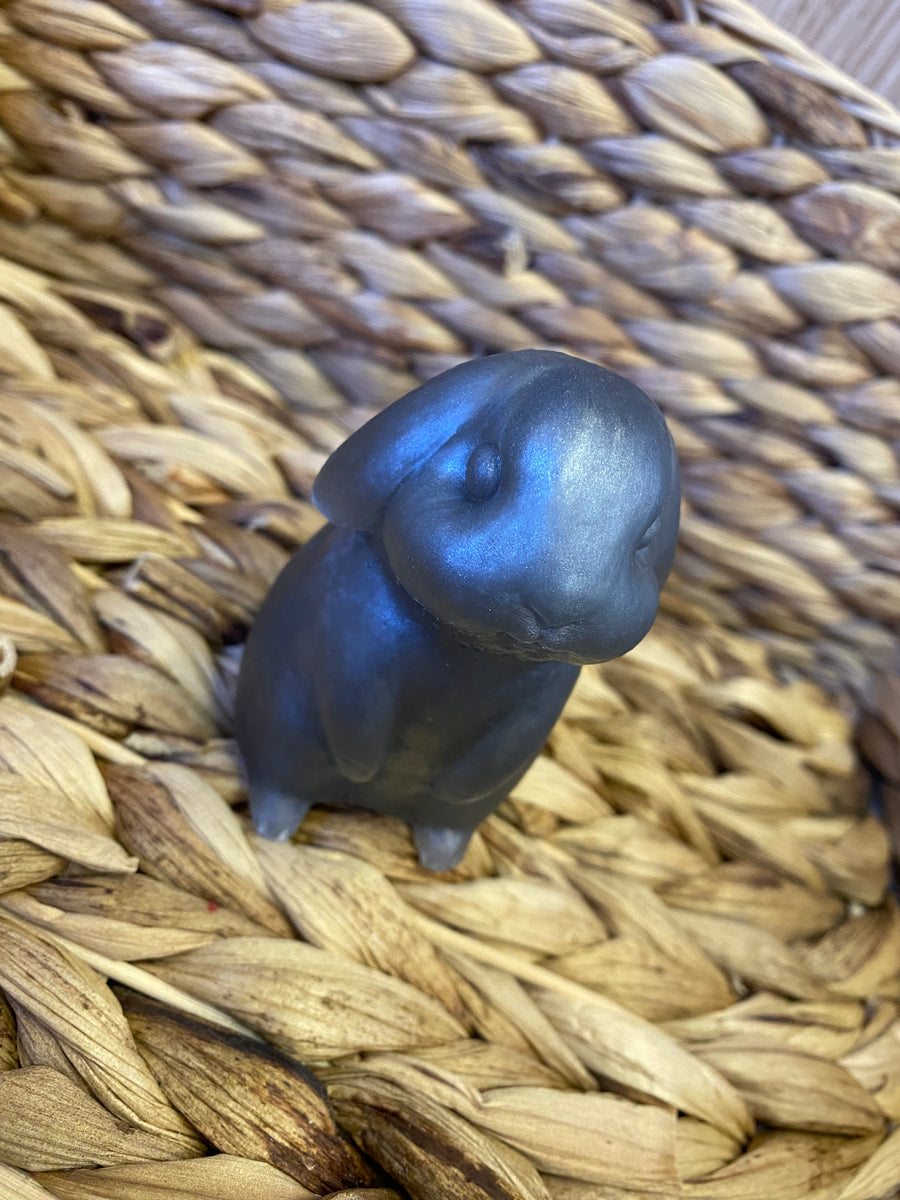 Resin Bunny Decor